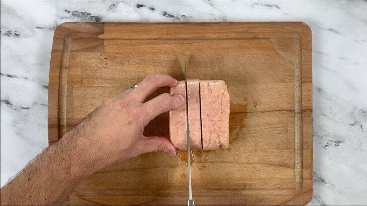 Spam Musubi Recipe (+VIDEO) | FeedMeBetter