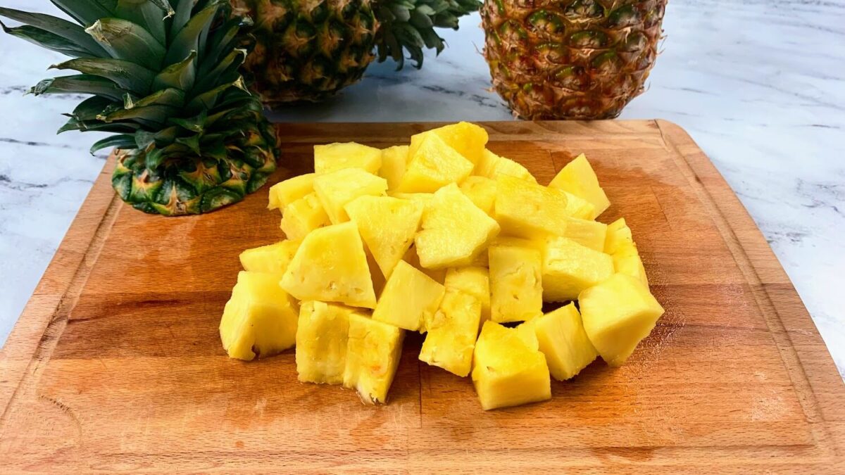 How to Cut a Pineapple (with VIDEO) | FeedMeBetter