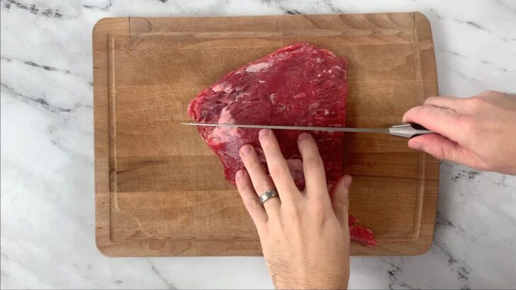 How to Cut a Flank Steak (+VIDEO) | FeedMeBetter